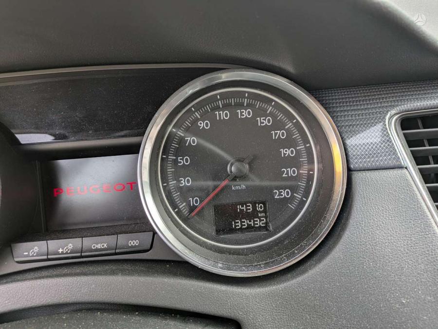 Balts Peugeot 508 2013 Rīga, ar dzinēja tilpumu 1.60 L un nobraukumu 134 tūkst. km par 2900 €, foto 7 vietnē AUTOMOTO.COM.LV