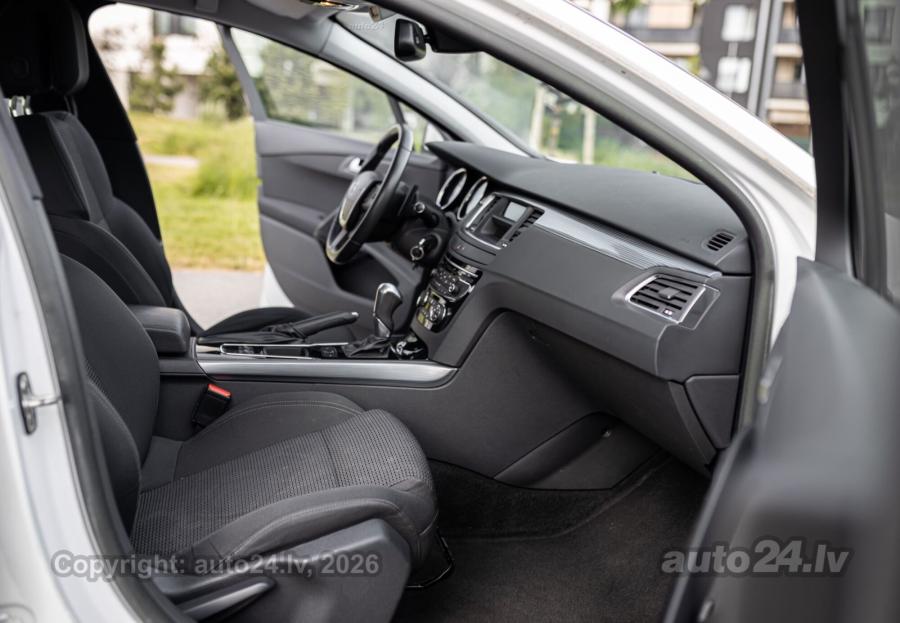 Balts Peugeot 508 2014 Tallina, ar dzinēja tilpumu 1.60 L un nobraukumu 114 tūkst. km par 5998 €, foto 12 vietnē AUTOMOTO.COM.LV