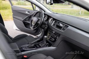 Balts Peugeot 508 2014 Tallina, ar dzinēja tilpumu 1.60 L un nobraukumu 114 tūkst. km par 5998 €, foto 13 vietnē AUTOMOTO.COM.LV