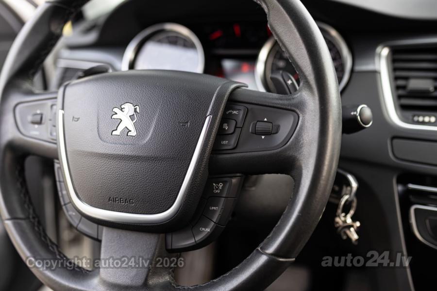 Balts Peugeot 508 2014 Tallina, ar dzinēja tilpumu 1.60 L un nobraukumu 114 tūkst. km par 5998 €, foto 18 vietnē AUTOMOTO.COM.LV