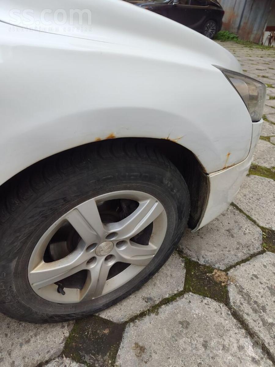 Balts Peugeot 508 2014 Rīga, ar dzinēja tilpumu 1.60 L un nobraukumu 140 tūkst. km par 3000 €, foto 4 vietnē AUTOMOTO.COM.LV