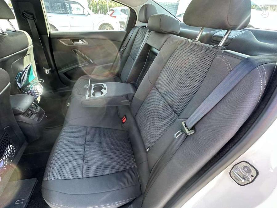 White Peugeot 508 2016 in Vilnius, with an engine capacity of 1.56 L and mileage of 257 thousand km for 4500 €, photo 13 on AUTOMOTO.COM.LV