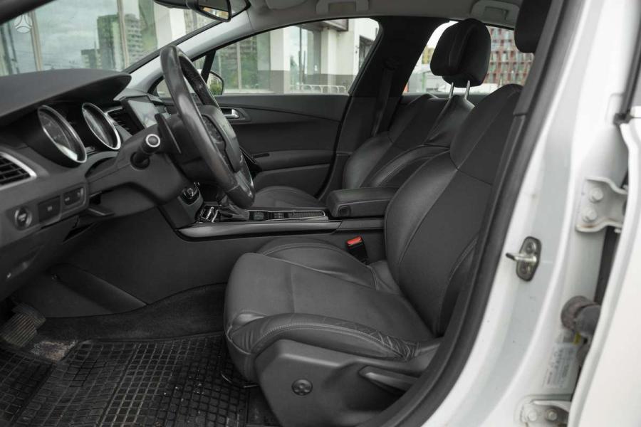 Balts Peugeot 508 2016 Viļņa, ar dzinēja tilpumu 2.00 L un nobraukumu 231 tūkst. km par 6000 €, foto 10 vietnē AUTOMOTO.COM.LV
