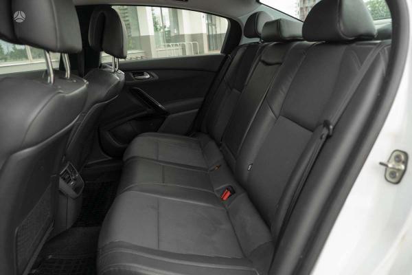 White Peugeot 508 2016 in Vilnius, with an engine capacity of 2.00 L and mileage of 231 thousand km for 6000 €, photo 10 on AUTOMOTO.COM.LV