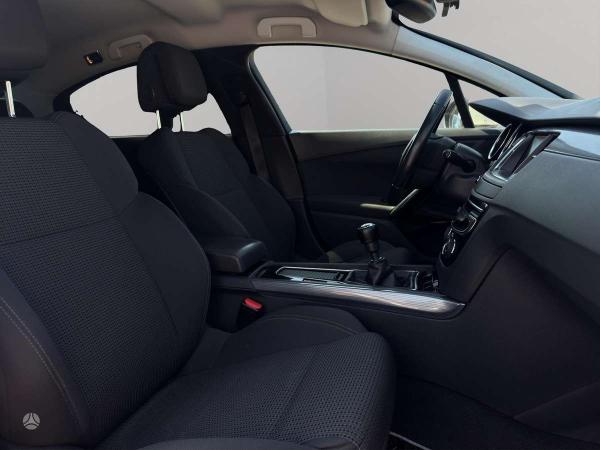 White Peugeot 508 2017 in Klaipeda, with an engine capacity of 1.60 L and mileage of 326 thousand km for 6299 €, photo 8 on AUTOMOTO.COM.LV