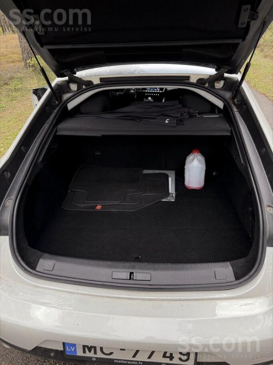 White Peugeot 508 2018 in Riga, with an engine capacity of 1.60 L and mileage of 149 thousand km for 13000 €, photo 6 on AUTOMOTO.COM.LV