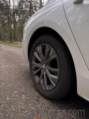 White Peugeot 508 2018 in Riga, with an engine capacity of 1.60 L and mileage of 149 thousand km for 13000 €, photo 8 on AUTOMOTO.COM.LV