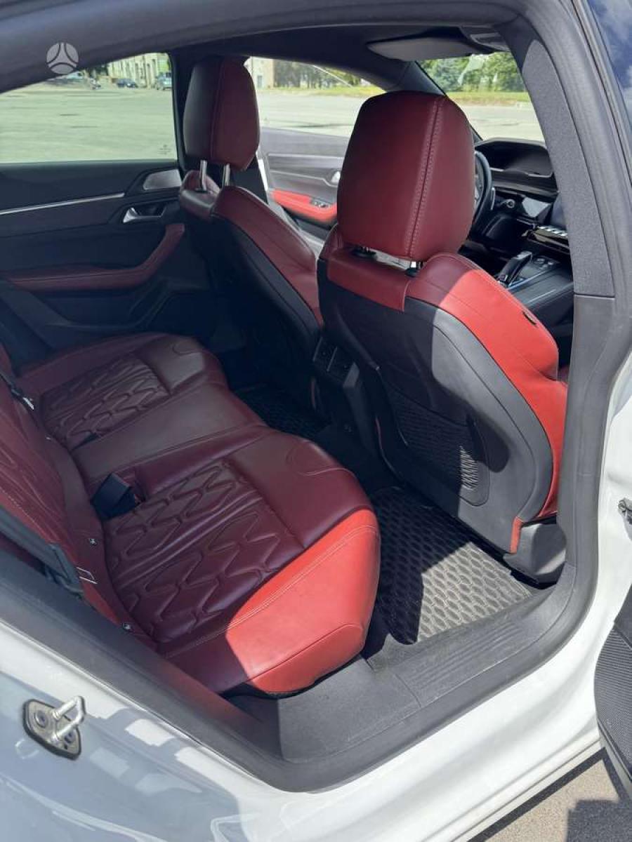 White Peugeot 508 2019 in Siauliai, with an engine capacity of 1.60 L and mileage of 175 thousand km for 15490 €, photo 23 on AUTOMOTO.COM.LV