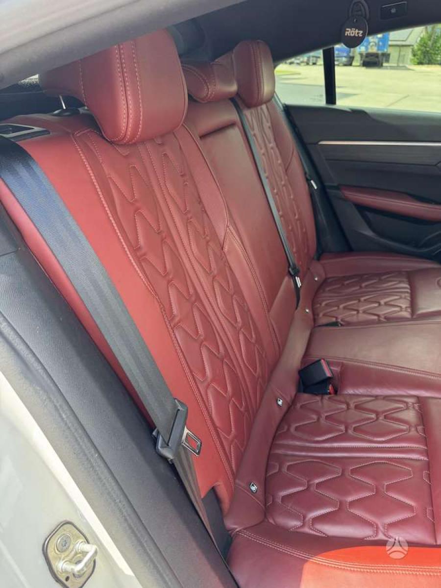 White Peugeot 508 2019 in Siauliai, with an engine capacity of 1.60 L and mileage of 175 thousand km for 15490 €, photo 24 on AUTOMOTO.COM.LV