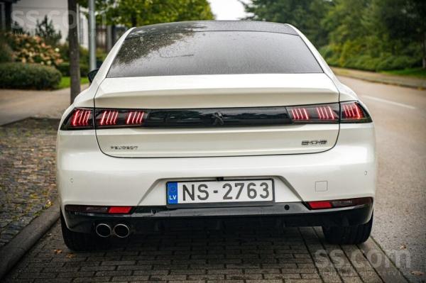 White Peugeot 508 2020 in Riga, with an engine capacity of 2.00 L and mileage of 240 thousand km for 9990 €, photo 6 on AUTOMOTO.COM.LV
