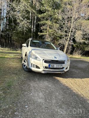 White Peugeot 508 2012 in Riga, with an engine capacity of 2.00 L and mileage of 320 thousand km for 4950 €, photo 3 on AUTOMOTO.COM.LV