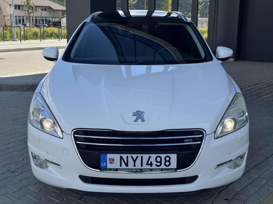White Peugeot 508 2013 in Vilnius, with an engine capacity of 1.56 L and mileage of 273 thousand km for 4200 €, photo 3 on AUTOMOTO.COM.LV