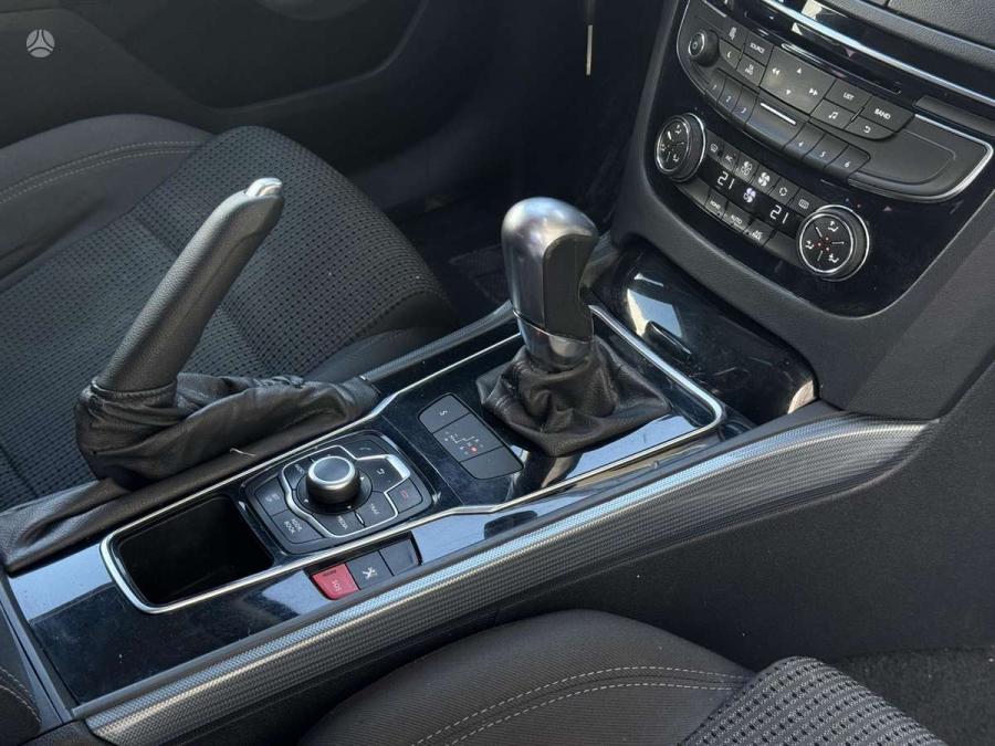 White Peugeot 508 2013 in Vilnius, with an engine capacity of 1.56 L and mileage of 273 thousand km for 4200 €, photo 6 on AUTOMOTO.COM.LV