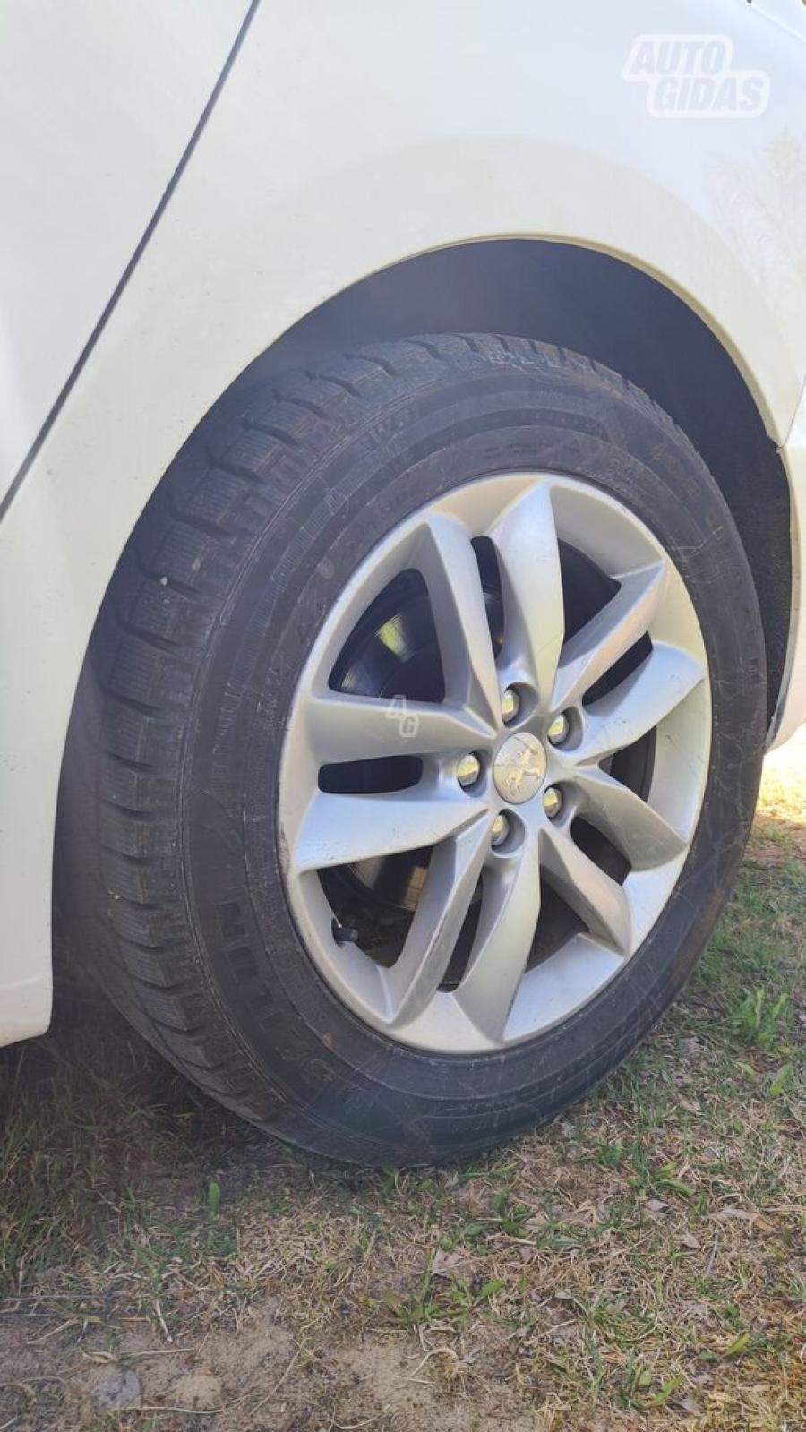 Balts Peugeot 508 2014 Mažeikiai, ar dzinēja tilpumu 1.60 L un nobraukumu 211 tūkst. km par 3300 €, foto 15 vietnē AUTOMOTO.COM.LV