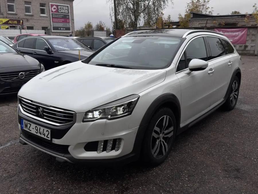 White Peugeot 508 2014 in Daugavpils, with an engine capacity of 2.00 L and mileage of 289 thousand km for 7700 €, photo 4 on AUTOMOTO.COM.LV