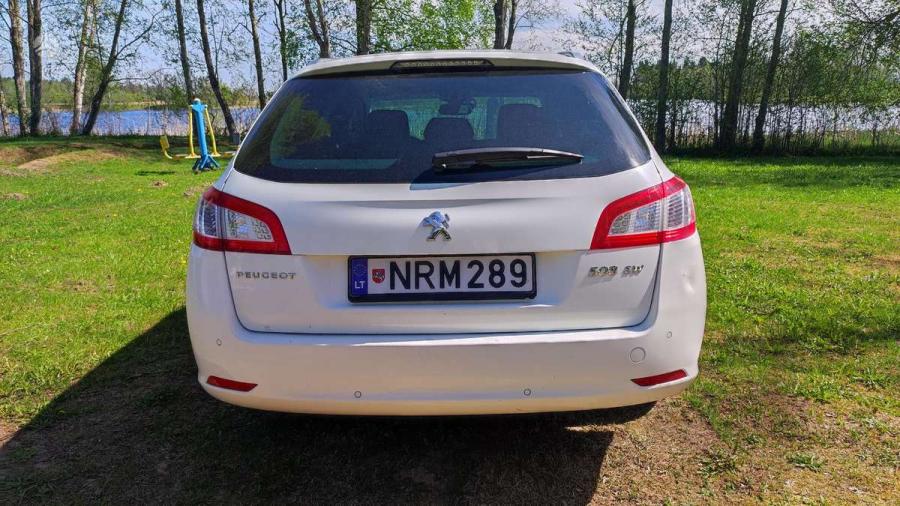 White Peugeot 508 2014 in Mazeikiai, with an engine capacity of 1.60 L and mileage of 211 thousand km for 3800 €, photo 5 on AUTOMOTO.COM.LV