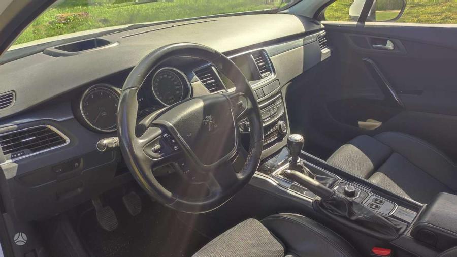 White Peugeot 508 2014 in Mazeikiai, with an engine capacity of 1.60 L and mileage of 211 thousand km for 3800 €, photo 8 on AUTOMOTO.COM.LV