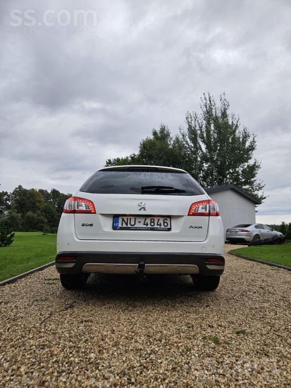 White Peugeot 508 2014 in Ogre, with an engine capacity of 2.00 L and mileage of 252 thousand km for 8000 €, photo 9 on AUTOMOTO.COM.LV
