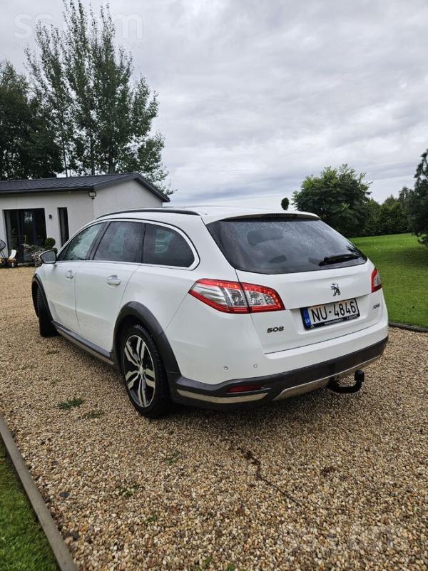 White Peugeot 508 2014 in Ogre, with an engine capacity of 2.00 L and mileage of 252 thousand km for 8000 €, photo 10 on AUTOMOTO.COM.LV