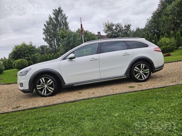 White Peugeot 508 2014 in Ogre, with an engine capacity of 2.00 L and mileage of 252 thousand km for 8000 €, photo 11 on AUTOMOTO.COM.LV