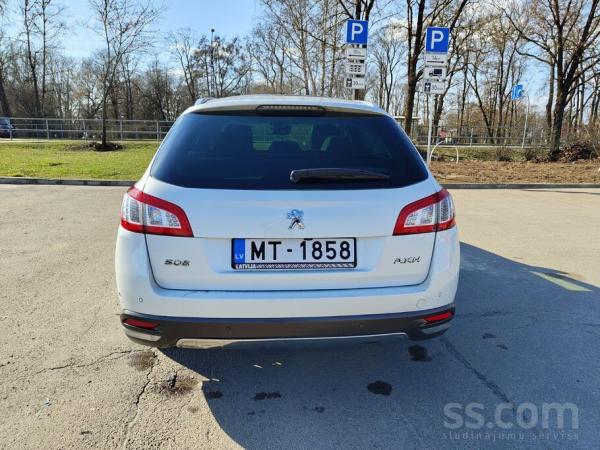 Белый Пежо 508 2015 в Екабпилс, объемом двигателя 2.00 л и пробегом 269 тыс. км за 8300 €, фото 2 на AUTOMOTO.COM.LV