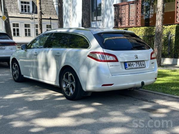White Peugeot 508 2015 in Riga, with an engine capacity of 2.00 L and mileage of 303 thousand km for 6300 €, photo 6 on AUTOMOTO.COM.LV
