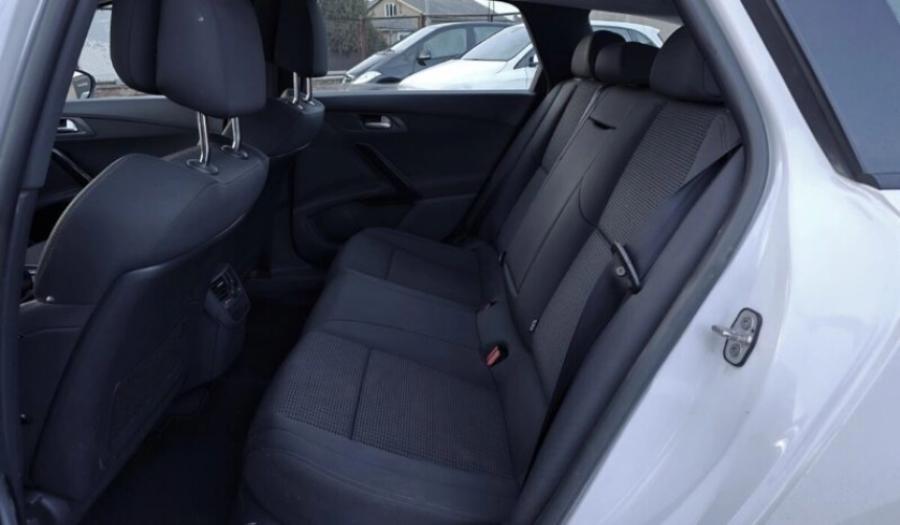 Balts Peugeot 508 2015 Rīga, ar dzinēja tilpumu 1.60 L un nobraukumu 313 tūkst. km par 6590 €, foto 1 vietnē AUTOMOTO.COM.LV