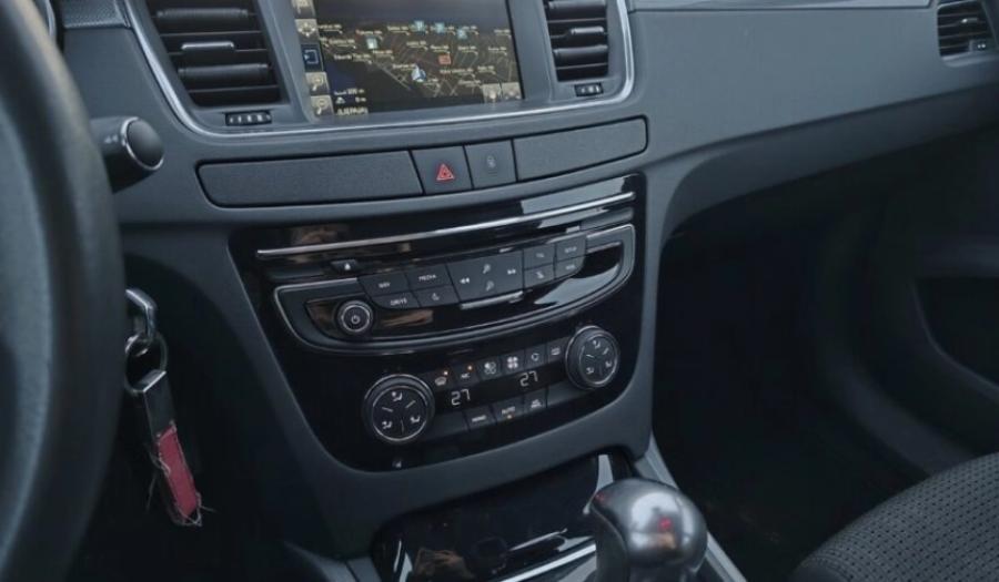 Balts Peugeot 508 2015 Rīga, ar dzinēja tilpumu 1.60 L un nobraukumu 313 tūkst. km par 6590 €, foto 4 vietnē AUTOMOTO.COM.LV