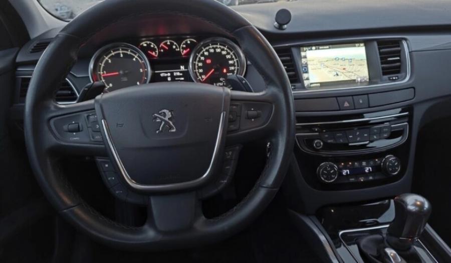 Balts Peugeot 508 2015 Rīga, ar dzinēja tilpumu 1.60 L un nobraukumu 313 tūkst. km par 6590 €, foto 17 vietnē AUTOMOTO.COM.LV