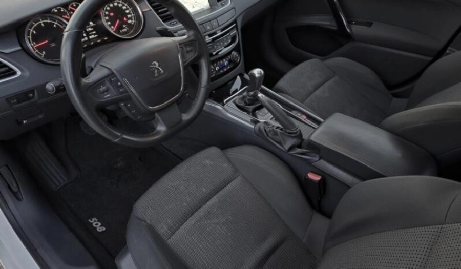 Balts Peugeot 508 2015 Rīga, ar dzinēja tilpumu 1.60 L un nobraukumu 313 tūkst. km par 6590 €, foto 19 vietnē AUTOMOTO.COM.LV