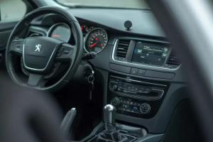 Balts Peugeot 508 2015 Liepāja, ar dzinēja tilpumu 1.60 L un nobraukumu 313 tūkst. km par 5700 €, foto 14 vietnē AUTOMOTO.COM.LV