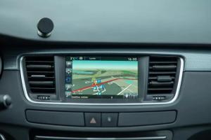 Balts Peugeot 508 2015 Liepāja, ar dzinēja tilpumu 1.60 L un nobraukumu 313 tūkst. km par 5700 €, foto 20 vietnē AUTOMOTO.COM.LV