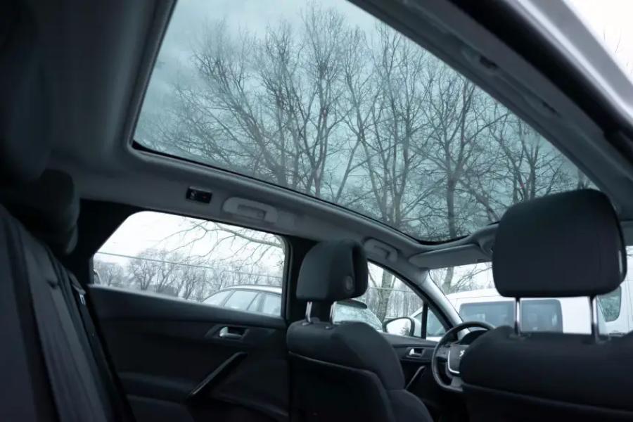 Balts Peugeot 508 2015 Liepāja, ar dzinēja tilpumu 1.60 L un nobraukumu 313 tūkst. km par 5700 €, foto 28 vietnē AUTOMOTO.COM.LV