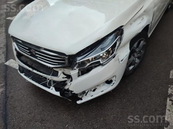 Белый Пежо 508 2015 в Рига, объемом двигателя 1.60 л и пробегом 220 тыс. км за 2700 €, фото 1 на AUTOMOTO.COM.LV