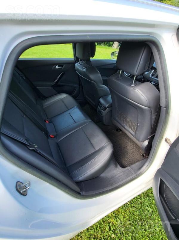 Balts Peugeot 508 2015 Madona, ar dzinēja tilpumu 1.60 L un nobraukumu 385 tūkst. km par 6950 €, foto 7 vietnē AUTOMOTO.COM.LV