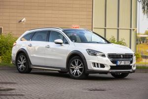 White Peugeot 508 2015 in Jelgava, with an engine capacity of 2.00 L and mileage of 245 thousand km for 8490 €, photo 3 on AUTOMOTO.COM.LV