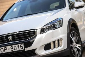 White Peugeot 508 2015 in Jelgava, with an engine capacity of 2.00 L and mileage of 245 thousand km for 8490 €, photo 4 on AUTOMOTO.COM.LV