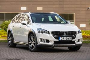 White Peugeot 508 2015 in Jelgava, with an engine capacity of 2.00 L and mileage of 245 thousand km for 8490 €, photo 8 on AUTOMOTO.COM.LV