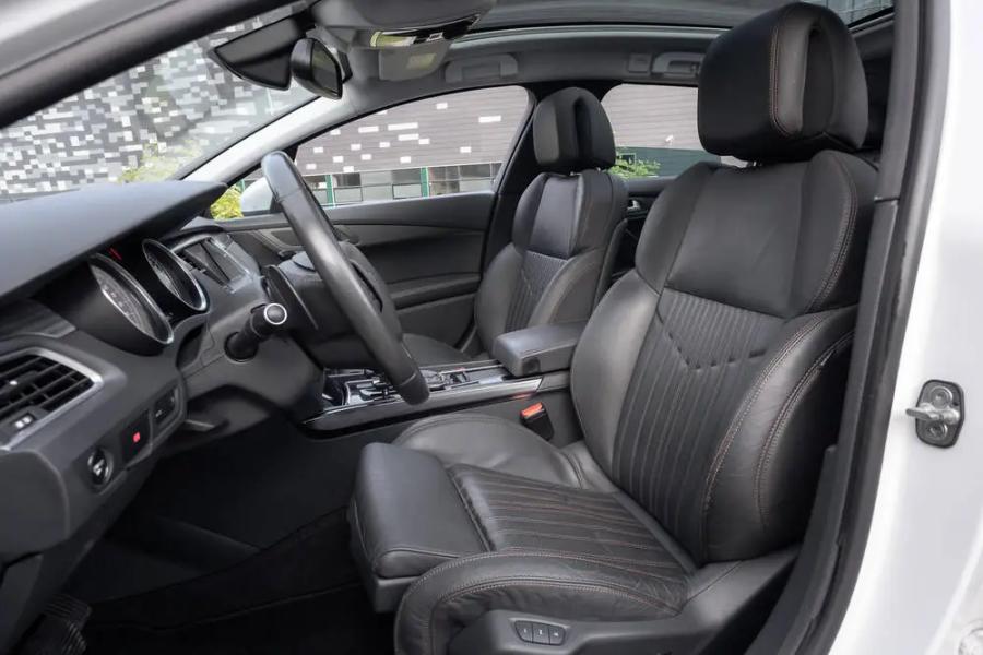 White Peugeot 508 2015 in Jelgava, with an engine capacity of 2.00 L and mileage of 245 thousand km for 8490 €, photo 34 on AUTOMOTO.COM.LV