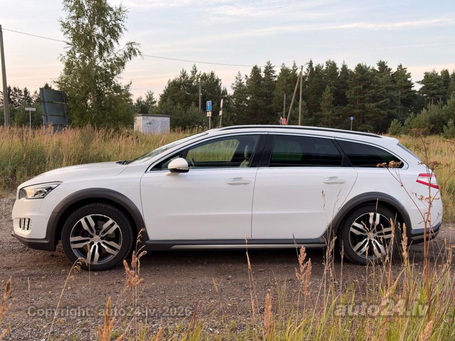 Balts Peugeot 508 2015 Tallina, ar dzinēja tilpumu 2.00 L un nobraukumu 247 tūkst. km par 9200 €, foto 5 vietnē AUTOMOTO.COM.LV