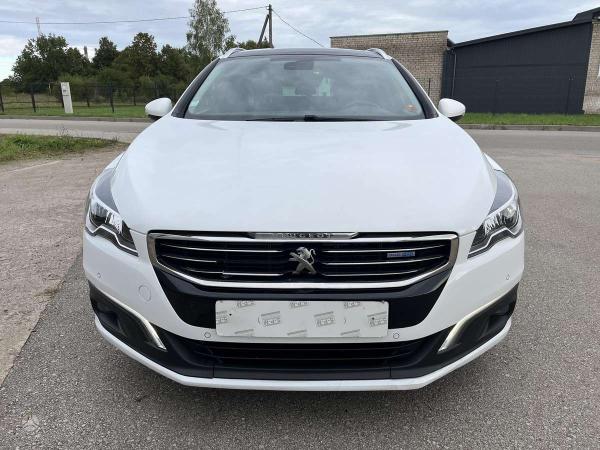 Пежо 508 2015 в Таураге на AUTOMOTO.COM.LV Белый Пежо 508 2015 в Таураге, объемом двигателя 2.00 л и пробегом 320 тыс. км за 4700 €, фото 9 на AUTOMOTO.COM.LV