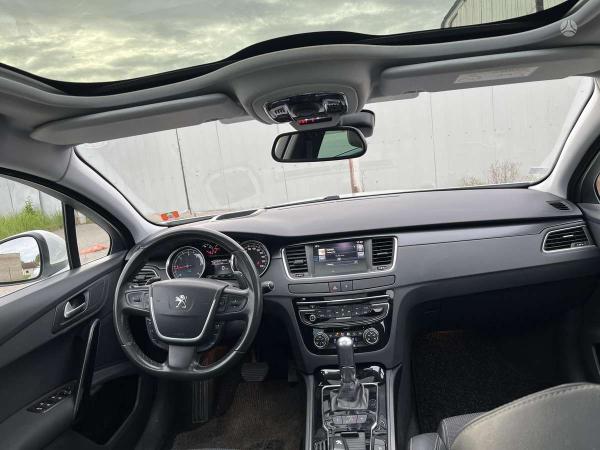 Пежо 508 2015 в Таураге на AUTOMOTO.COM.LV Белый Пежо 508 2015 в Таураге, объемом двигателя 2.00 л и пробегом 320 тыс. км за 4700 €, фото 10 на AUTOMOTO.COM.LV