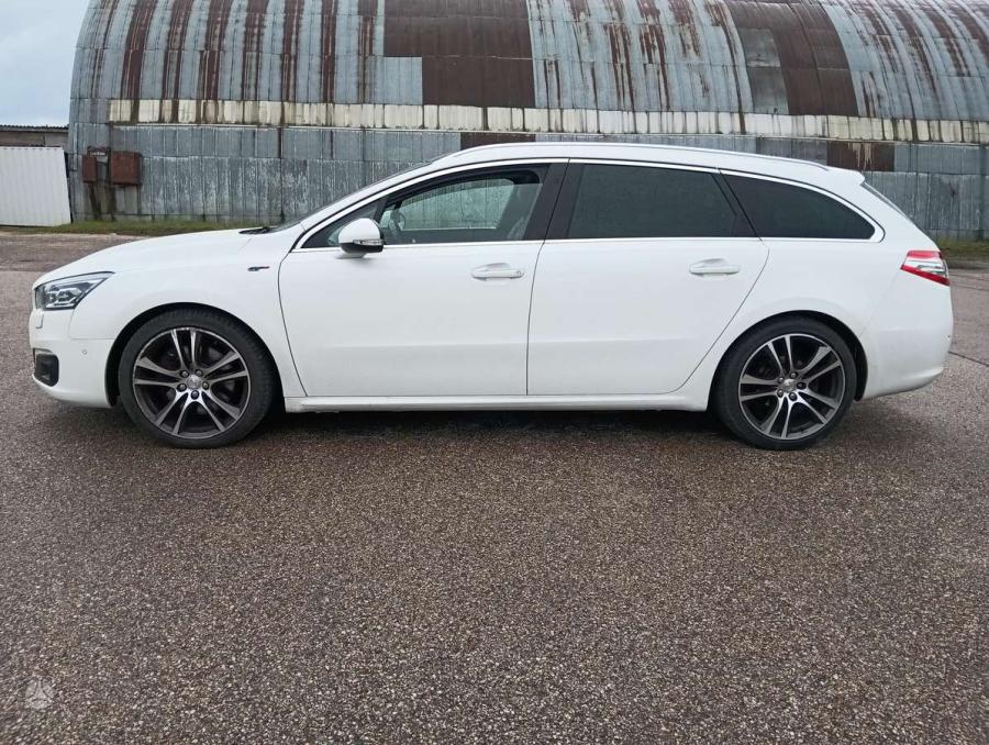 White Peugeot 508 2016 in Utena, with an engine capacity of 2.00 L and mileage of 195 thousand km for 6990 €, photo 3 on AUTOMOTO.COM.LV