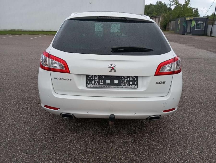 White Peugeot 508 2016 in Utena, with an engine capacity of 2.00 L and mileage of 195 thousand km for 6990 €, photo 4 on AUTOMOTO.COM.LV