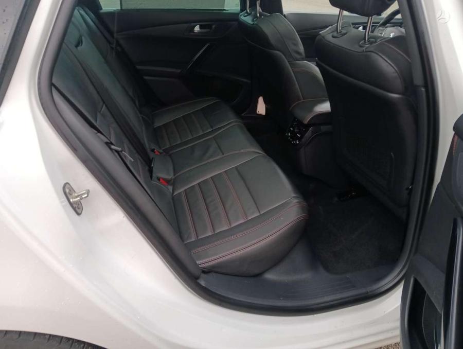 White Peugeot 508 2016 in Utena, with an engine capacity of 2.00 L and mileage of 195 thousand km for 6990 €, photo 7 on AUTOMOTO.COM.LV