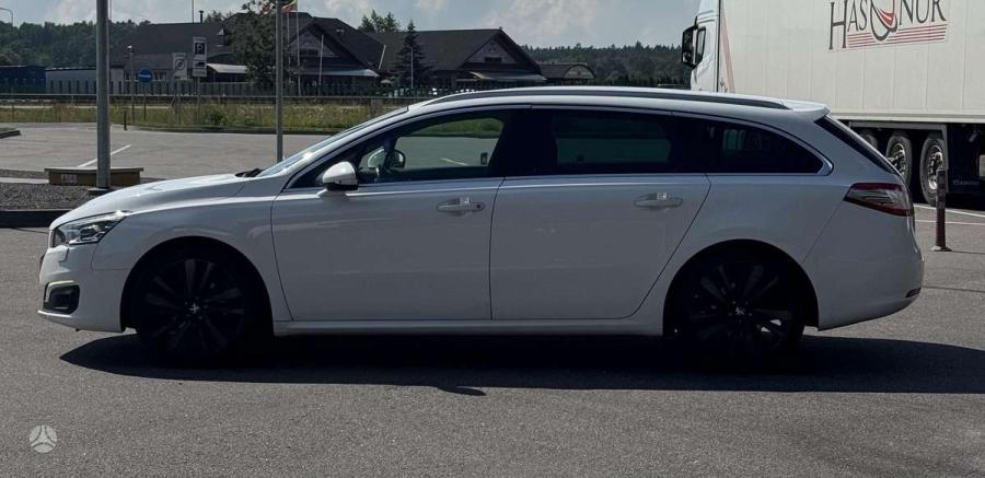 White Peugeot 508 2016 in Vilnius, with an engine capacity of 2.00 L and mileage of 223 thousand km for 5900 €, photo 9 on AUTOMOTO.COM.LV