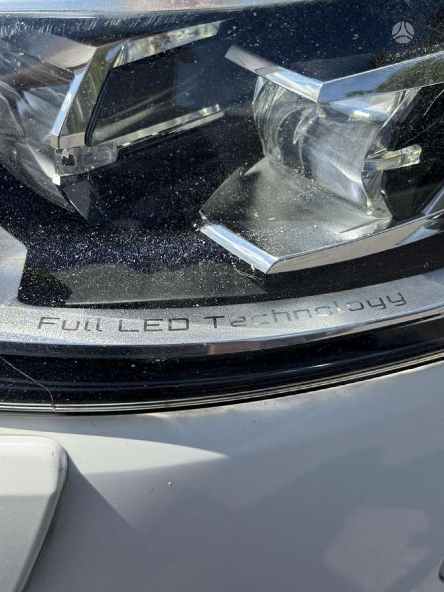 White Peugeot 508 2016 in Vilnius, with an engine capacity of 2.00 L and mileage of 223 thousand km for 5900 €, photo 12 on AUTOMOTO.COM.LV