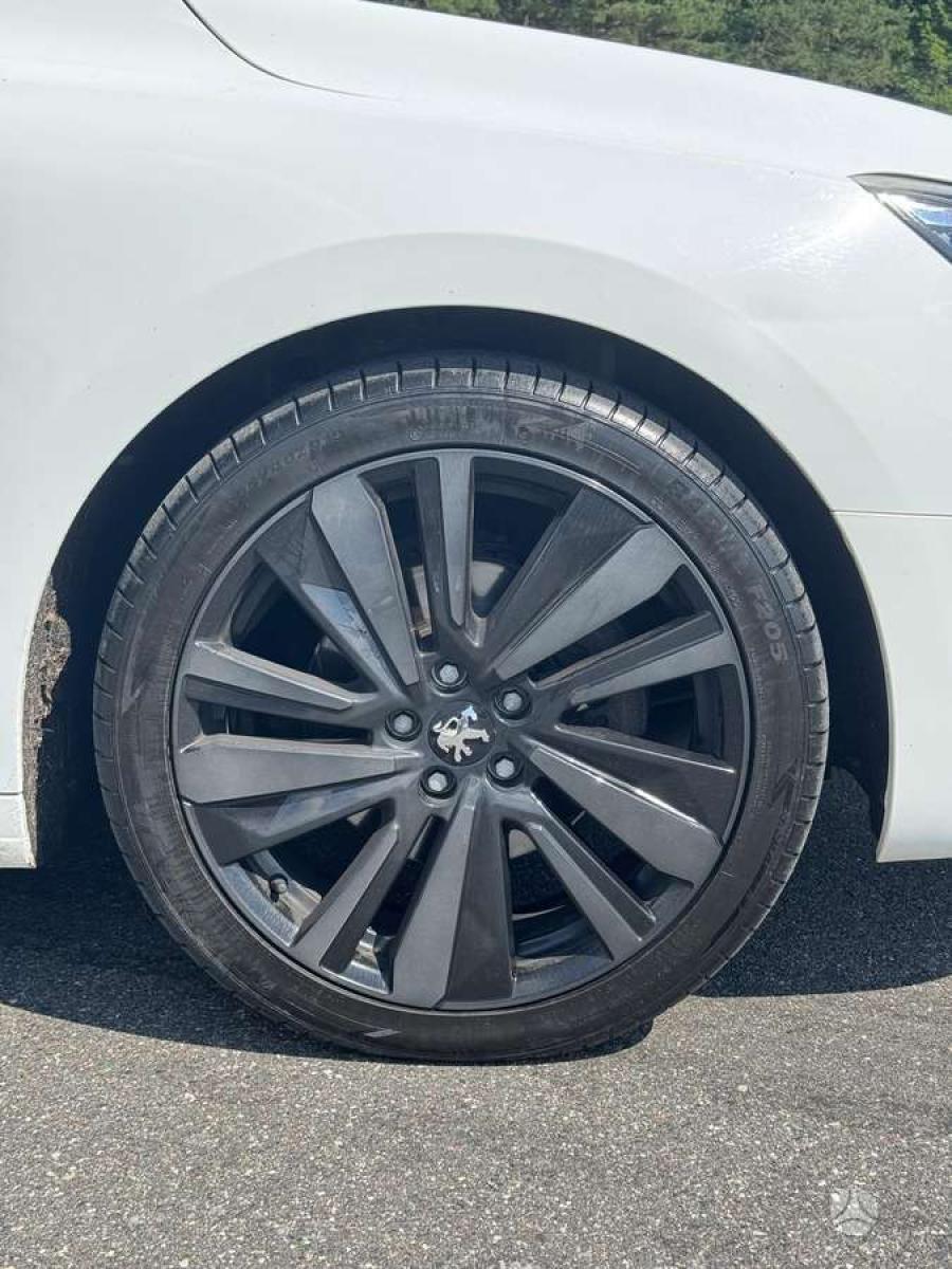 White Peugeot 508 2016 in Vilnius, with an engine capacity of 2.00 L and mileage of 223 thousand km for 5900 €, photo 14 on AUTOMOTO.COM.LV