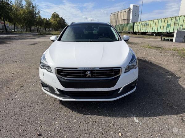 Peugeot 508 2016 in Marijampole on AUTOMOTO.COM.LV White Peugeot 508 2016 in Marijampole, with an engine capacity of 1.56 L and mileage of 290 thousand km for 6400 €, photo 4 on AUTOMOTO.COM.LV