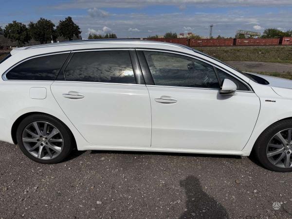 Peugeot 508 2016 in Marijampole on AUTOMOTO.COM.LV White Peugeot 508 2016 in Marijampole, with an engine capacity of 1.56 L and mileage of 290 thousand km for 6400 €, photo 6 on AUTOMOTO.COM.LV